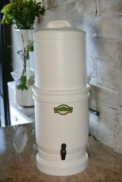 Aquacera LP4 Gravity Water Filter System with 2 CeraMetix Filters ...